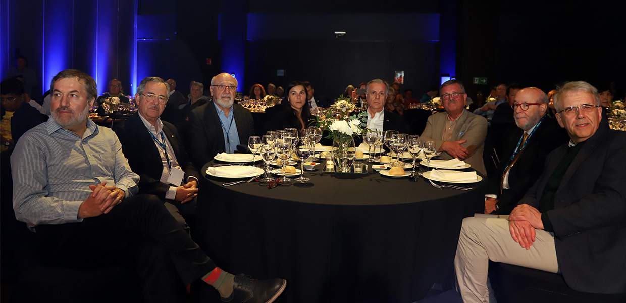 212º Reunión de Consejo de la AMM culmina con cena de camaradería ...