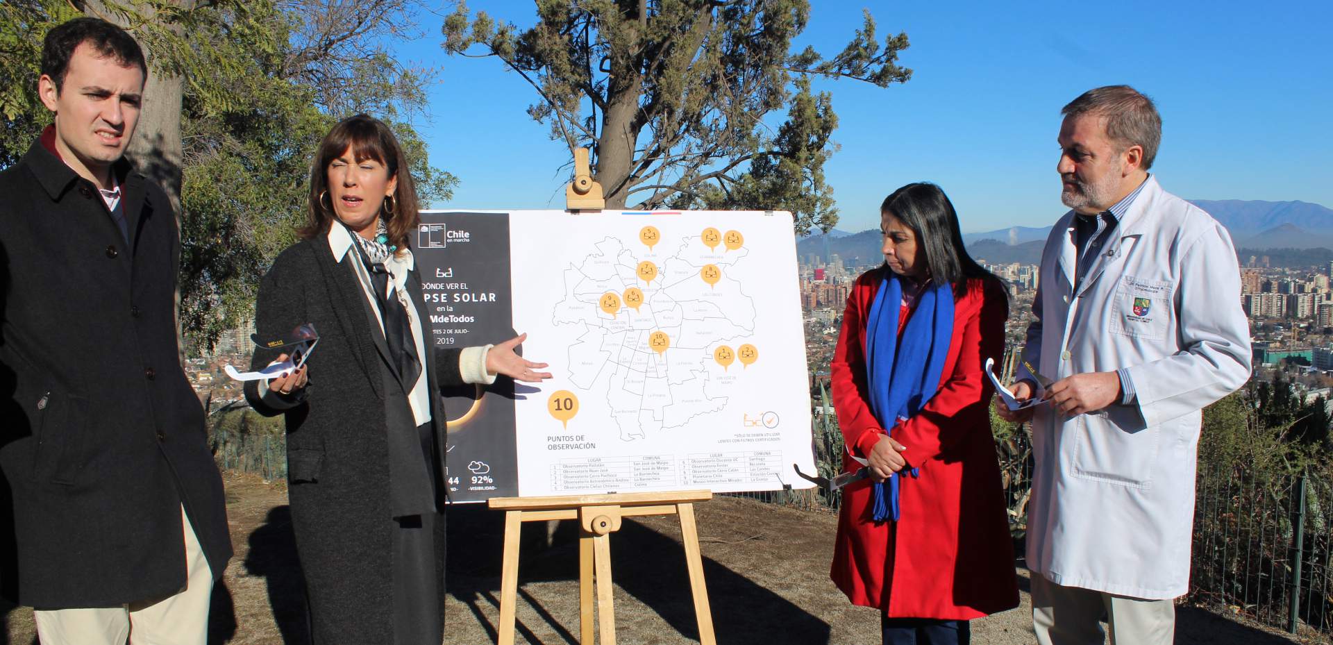Colegio Médico, autoridades de Gobierno y de la Universidad de Chile ...